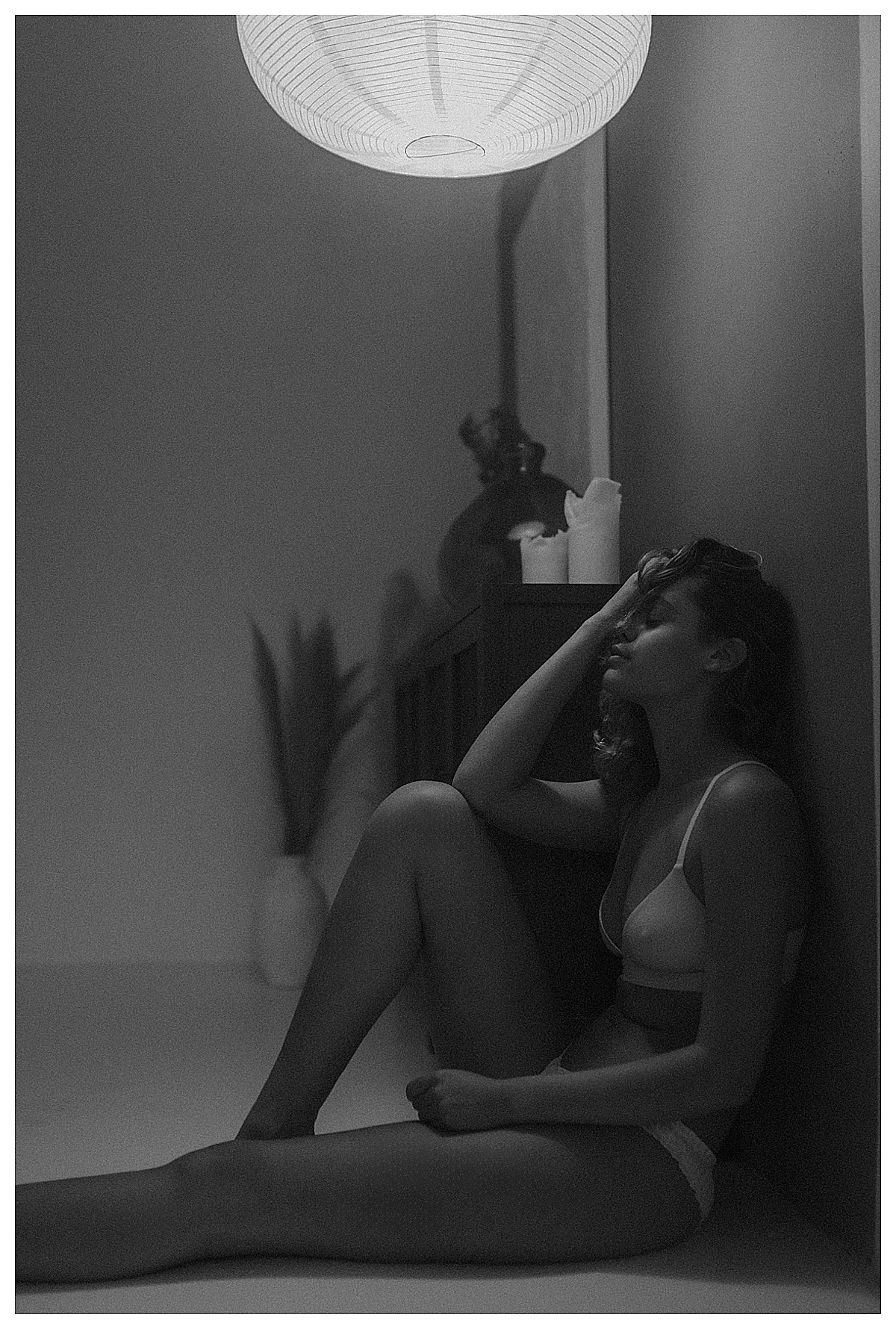 Vintage-Inspired Boudoir Session | Minneapolis Boudoir Photographer - marycastillophotography.com